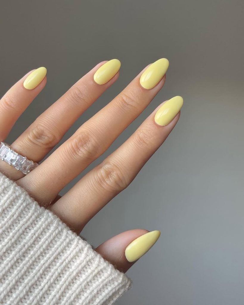 Yellow Spring Nail Ideas for a Trendy Manicure – Perfect Nail Spot